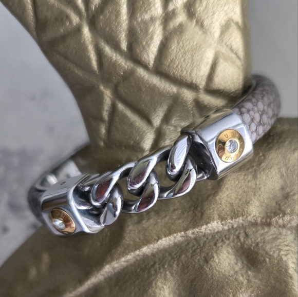 henri bendel | Jewelry | Henri Bendel Bangle Bracelet | Poshmark
